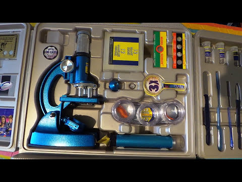 CLOSE UP LOOK AT MICRO SCIENCE TOYS 1000 X MICROSCOPE THAT IS SET COMPLETE