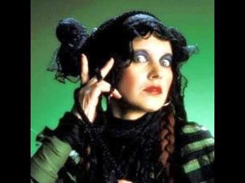 :*I(-!-)I*: LeNe LovICH /π NEw ToYπ