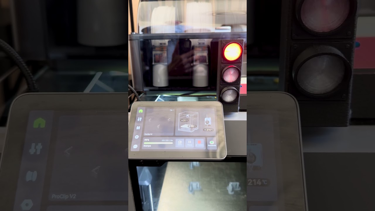 Smart traffic light that does things — Bambu Lab integrated