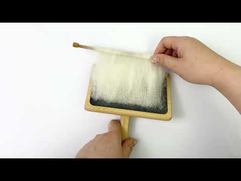 How to use hand carders to prep fiber for spinning