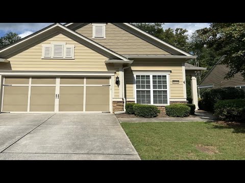 6164 Longleaf Drive, Hoschton, GA Presented by Kathy Fauscett.