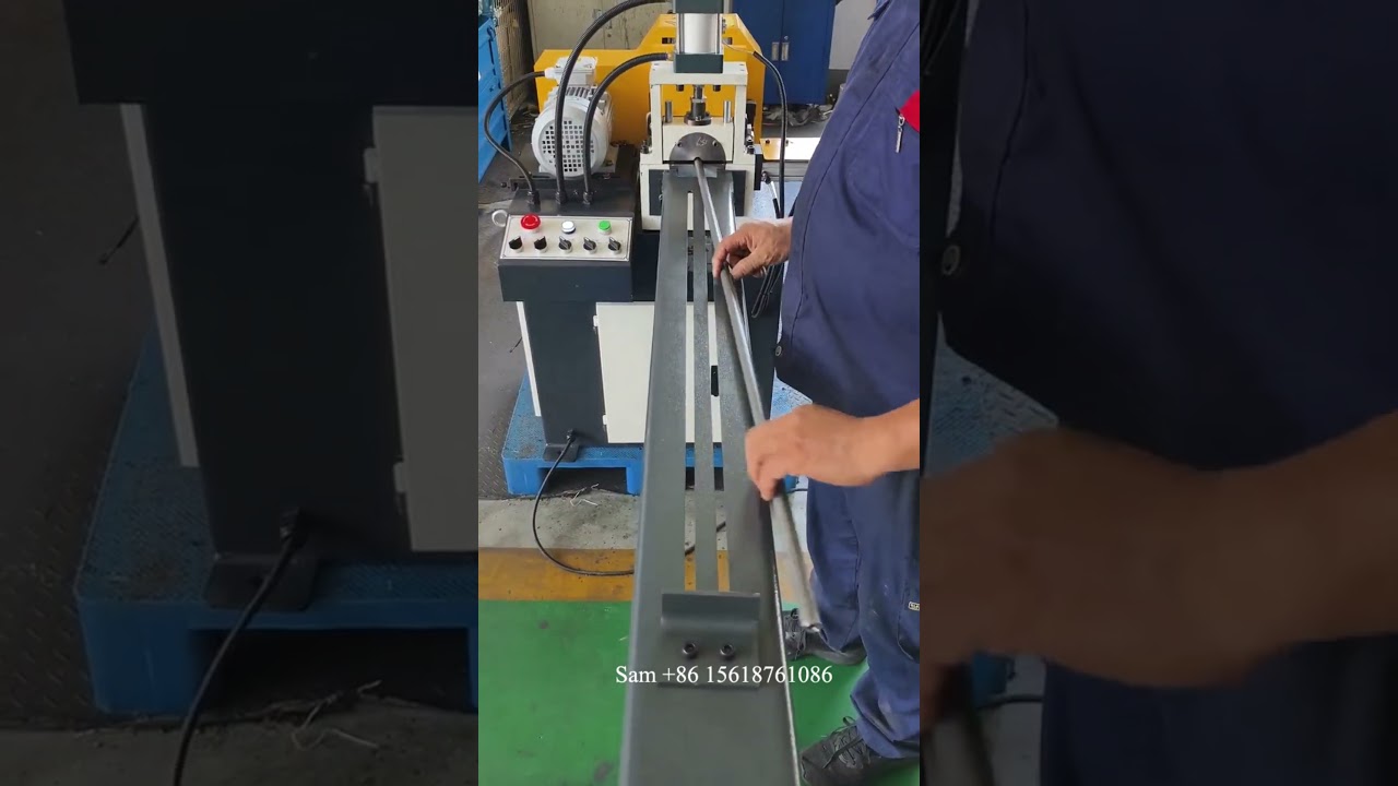 Single head chamfering machine