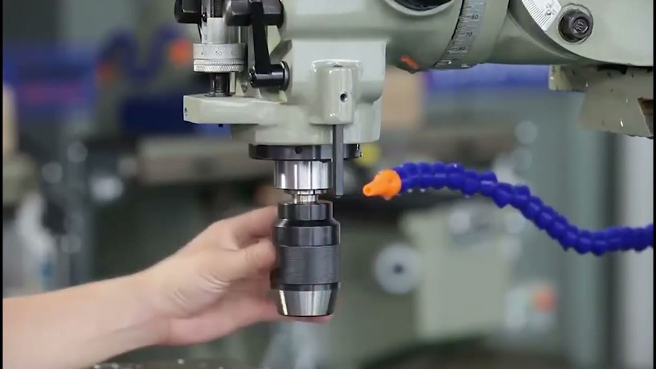⚙️ Turret Milling Machine — Classic Design, Reliable Precision