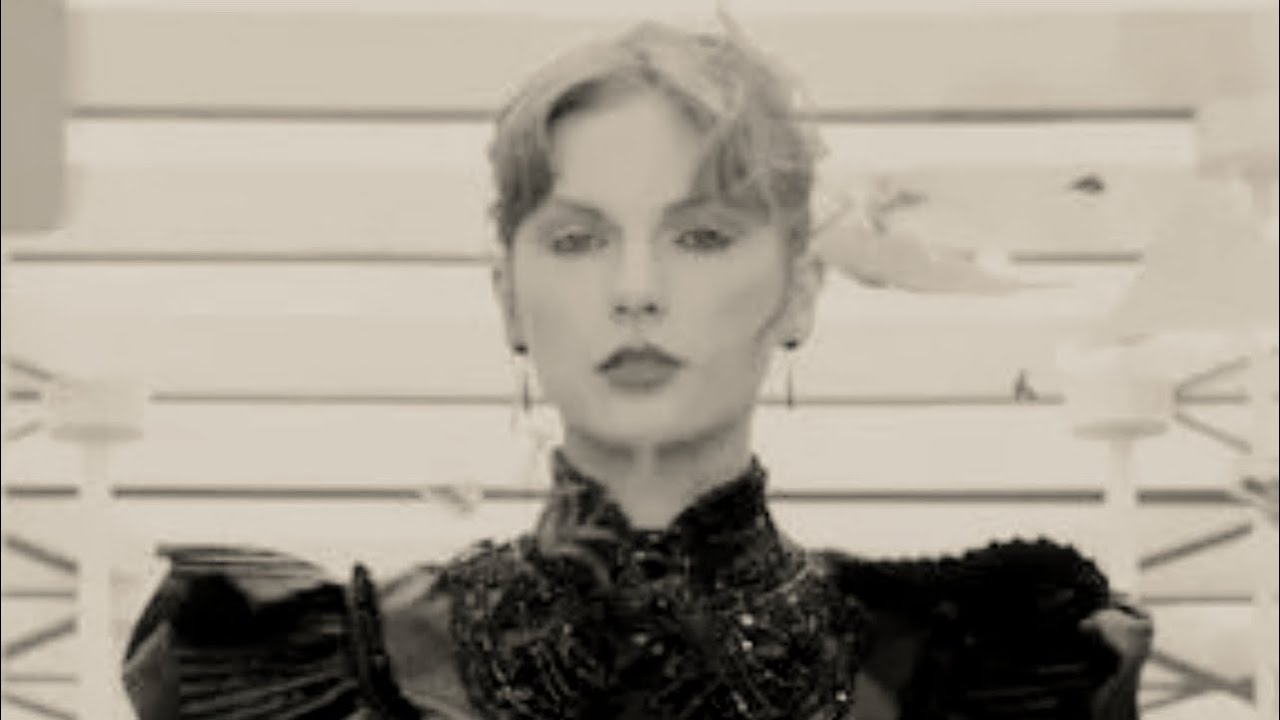 Timing Over Tradition — A Channelled Psychic Reading on Taylor Swift 