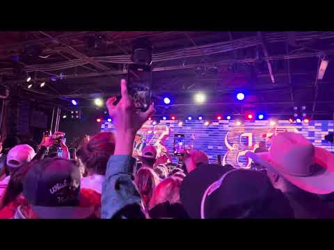 Braxton Keith - Friends in Low Places (Live in Denver CO 2025)