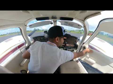 Iquitos - Caballococha - Iquitos (Cockpit view) Piper Seneca PA34-200T/OB-2053 #aviation