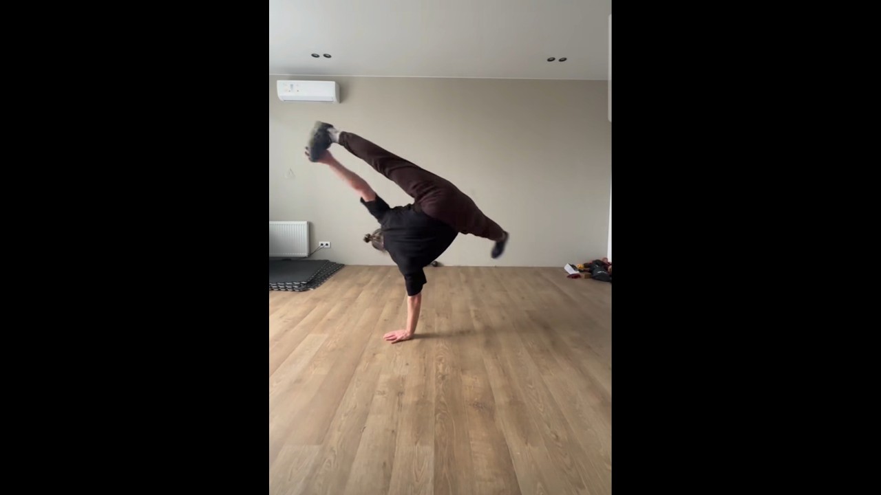 Perfect Walkover Airflare | Powermoves | Breaking Masters |