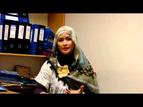 Video klip lagu Inez Tagor | Galeri Video Musik - WowKeren.com