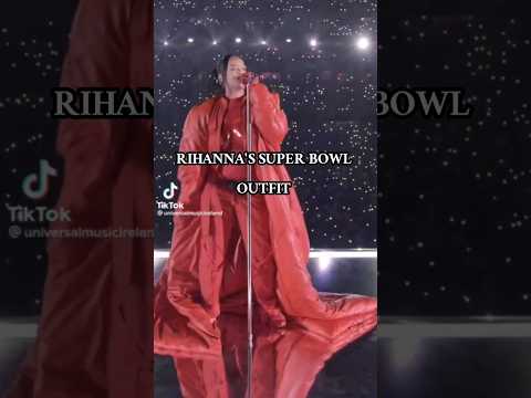 A very red outfit choice😅 #fashion #rihanna #superbowl