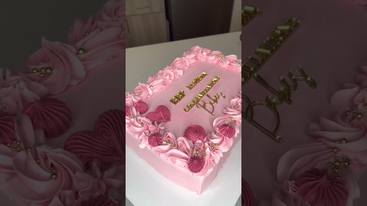 TRENDING SHEET CAKE