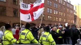 Hundreds of supporters and opponents of the English Defence League ...