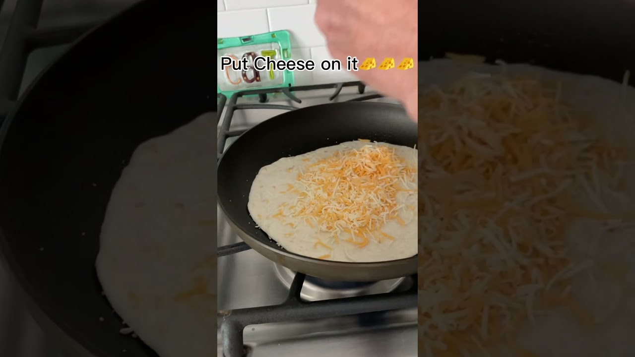 How To Make a Super Easy Quesadilla in 4 minutes😳😮😳😮😯