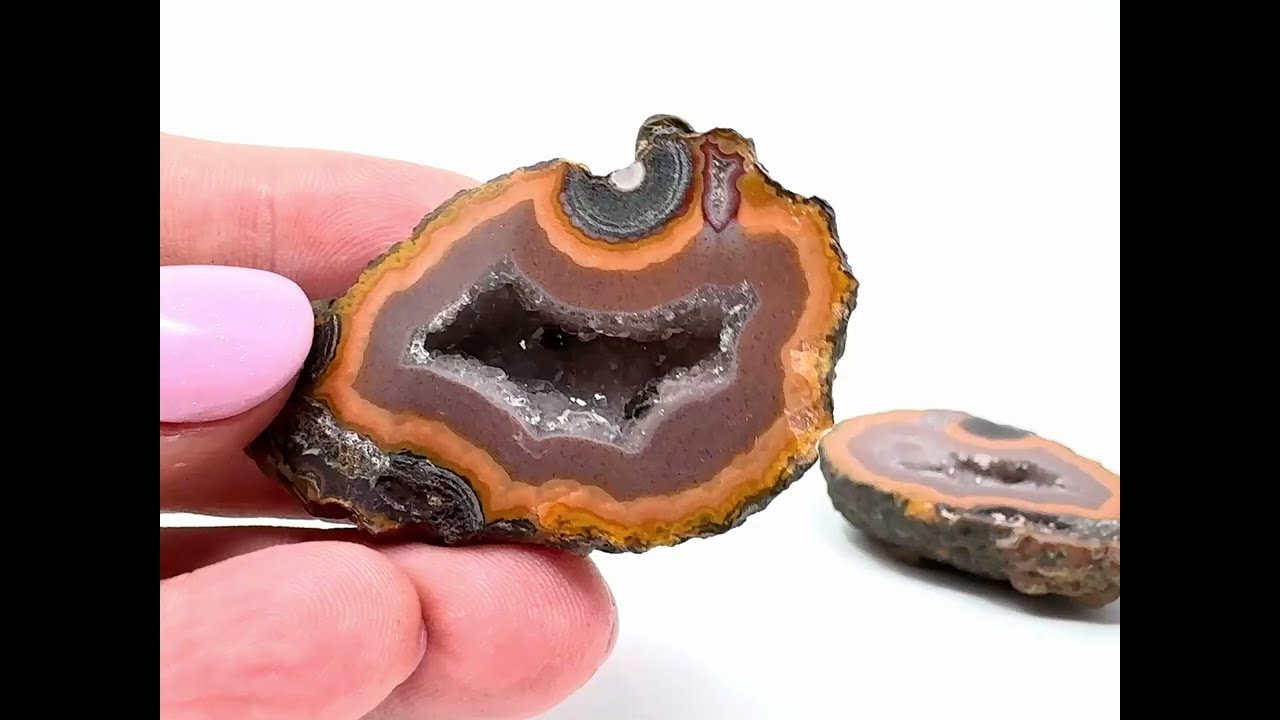 Natural Warring States Agate Geode Pair With Druzy Crystals Ref. 20656