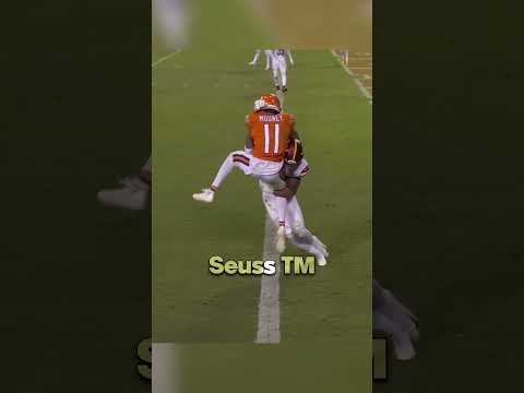 Darnell Mooney Drops Game Winning TD 😳 #shorts