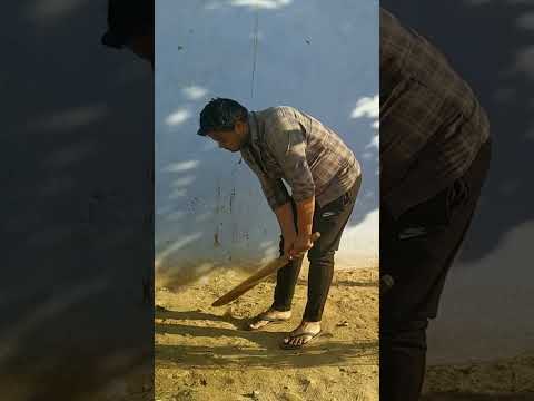 How do you bowl accurately in cricket? #trending #subscribe #viral #cricket #ytviral #ytshort #likes
