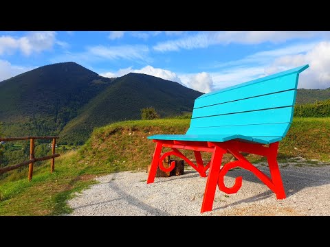 La panchina gigante di Vigolo - Lago d'Iseo - Drone 4K