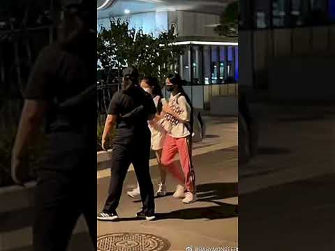 BABYMONSTER (YG New Girl Group) Running outside YG building