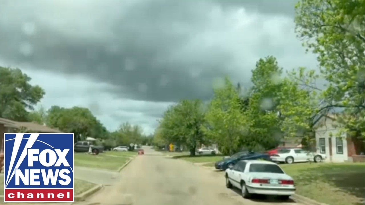 TORNADO THREAT: Severe weather threat hits Southern Plains