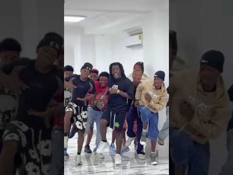 King Paluta joins the dance challenge for his song Foko 🔥🔥