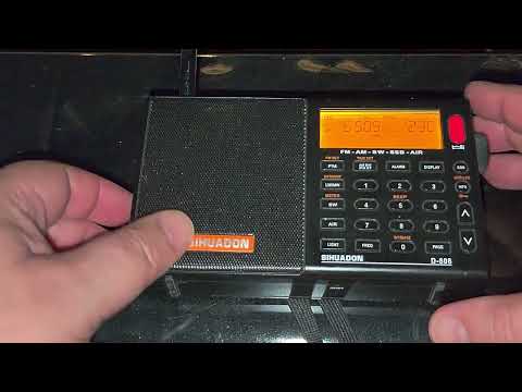 Tuning several signals in SSB on SIHUADON D-808 VS XHDATA D-808 on Shortwave telescopic antenna