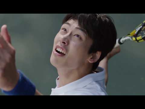 Awkward Astigmatism When Playing Tennis - 1-DAY ACUVUE® MOIST® for Astigmatism