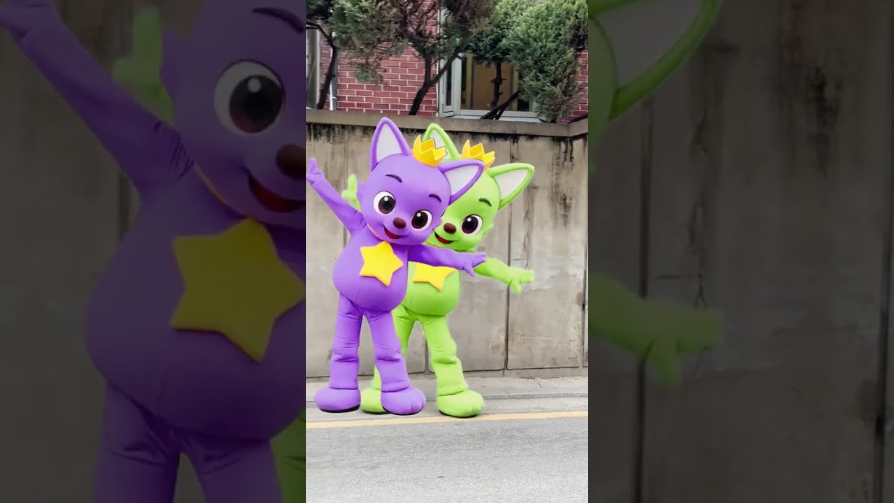 Hello from Color-changing Pinkfong! 💖❤️💚💛💜 #shorts