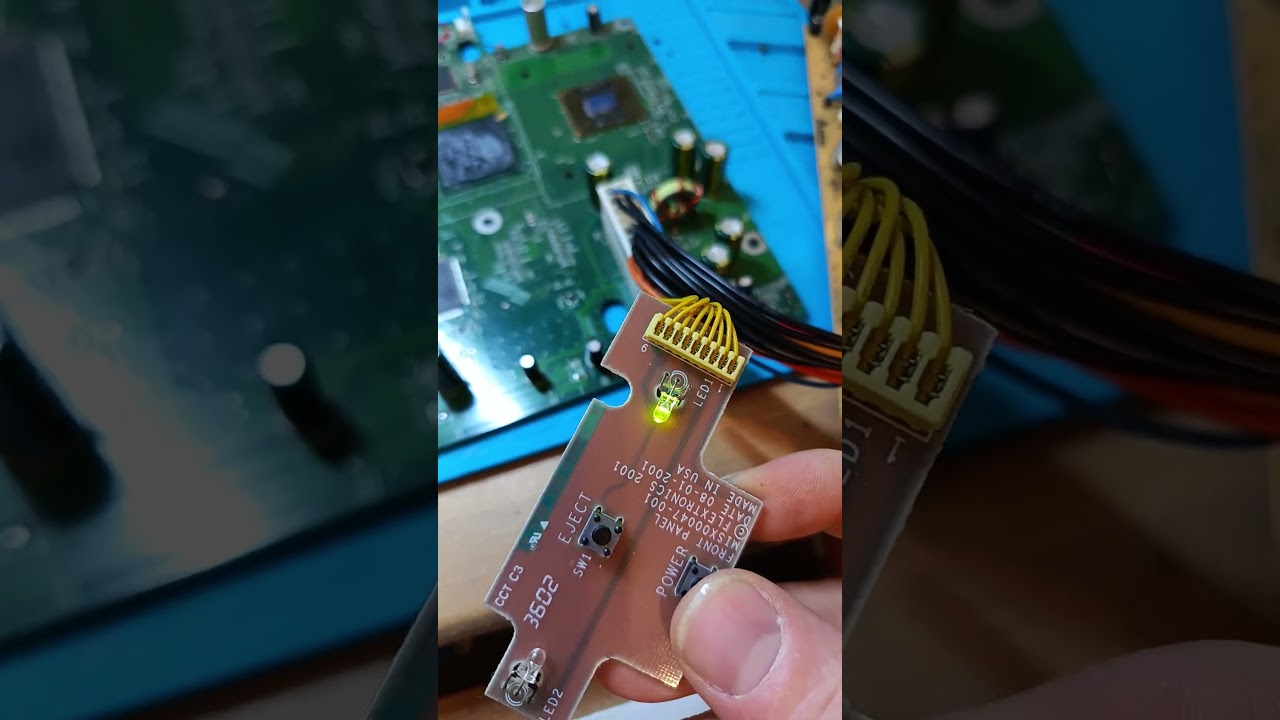 fixed original xbox 1.6 after putting it in the wrong shell i break it so you dont have too