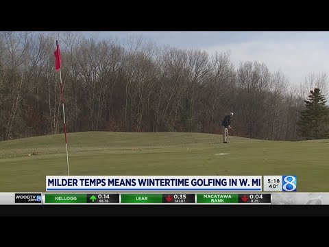 Winter rules: Golf courses open to the hardy (a.k.a. desperate)