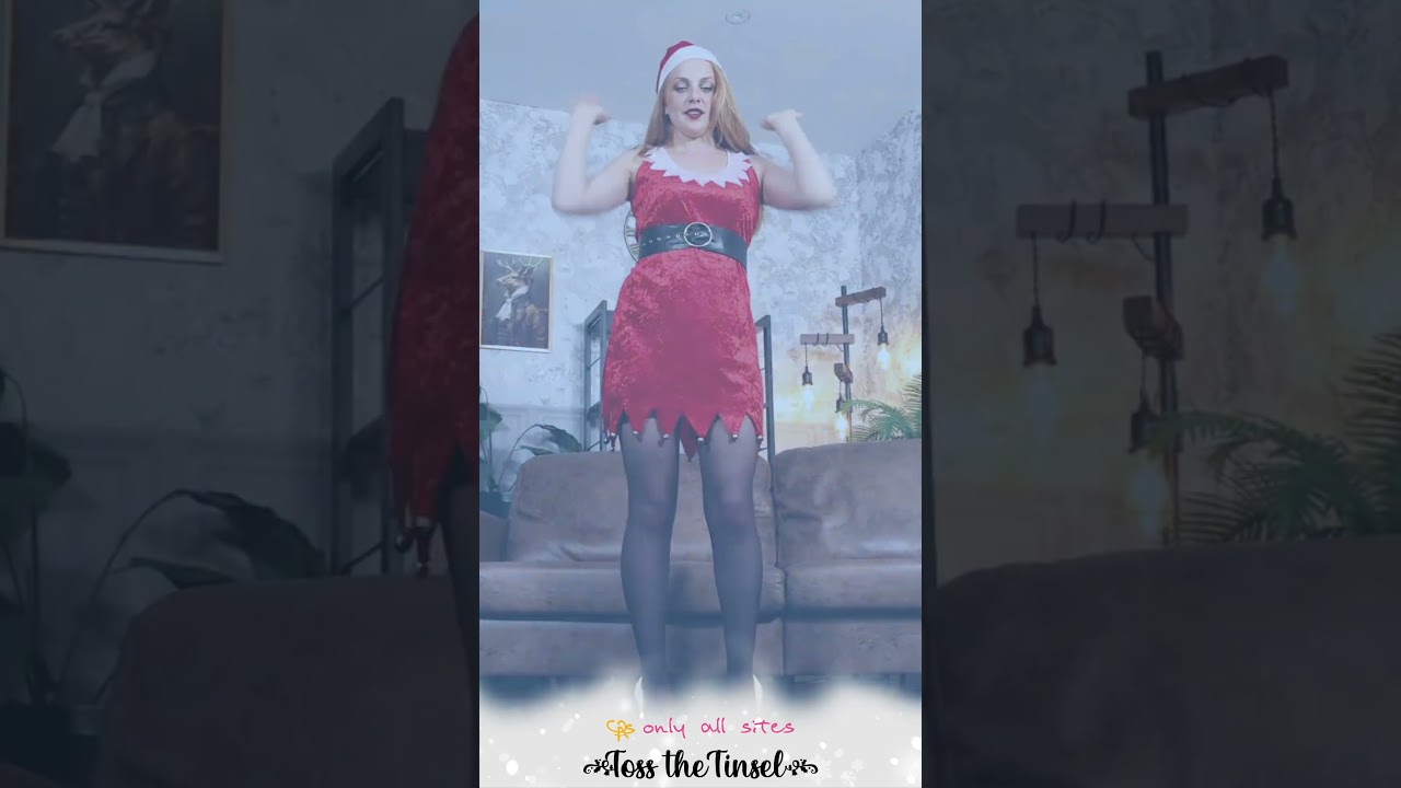 Kara Carter getting into the holiday spirit!