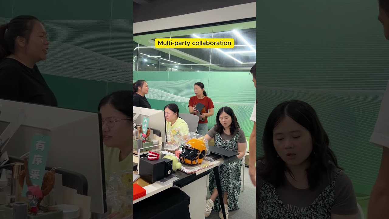 Why are people chatting while designers are working? #custompackaging #packagingmanufacturer #team