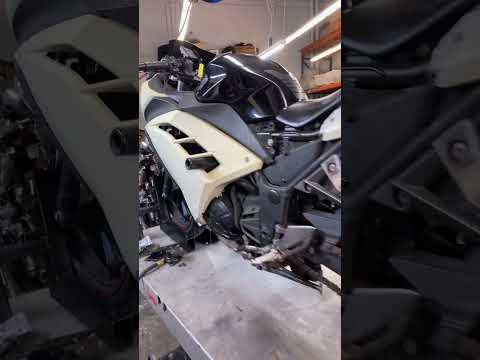Motorhelmets Service Department - Kawasaki Ninja 400 Rear Tire install Dunlop GPR300
