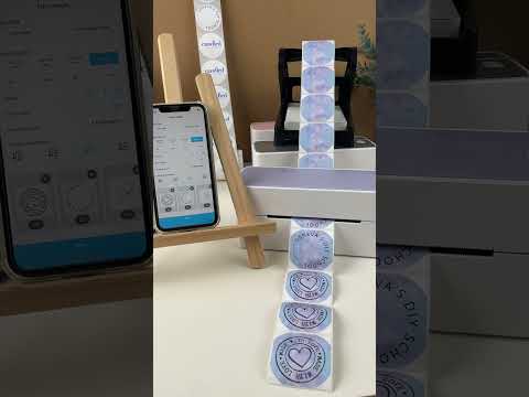 Printing labels wrapping candles with 241BT is so perfect!🕯#packingorders #thermalprinter #candles