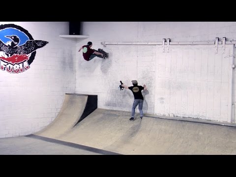 Nike SB | SYL Bruin Hyperfeel Session | Familia HQ
