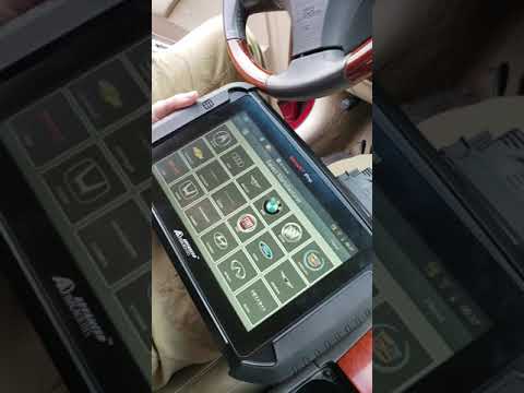Programming 2012 Lexus ES 350 Smart Proximity Key Part 1