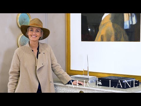 Lucite Galerie Art Stand | Alice Lane Home Collection
