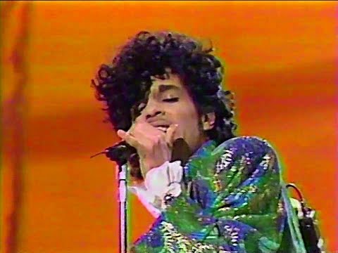 Prince - Purple Rain - Live At American Music Awards 1985 (HQ)