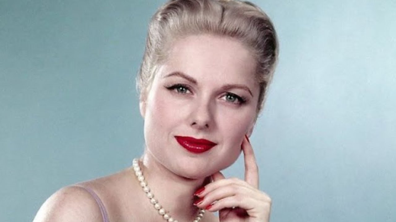 14 Sexy Photos of Martha Hyer