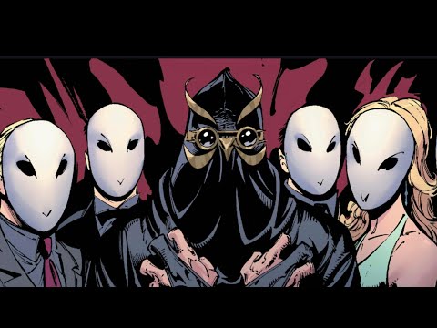Batman New 52 Volume 1: The Court of Owls (CBR in hand)