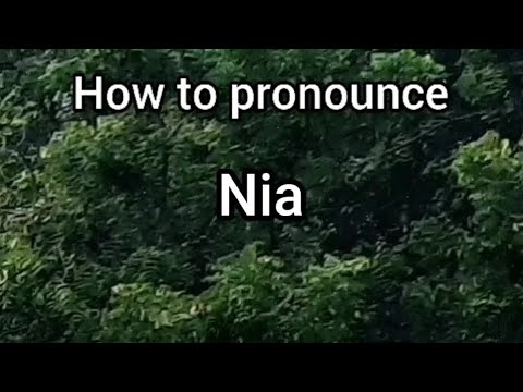 How to Pronounce Nia