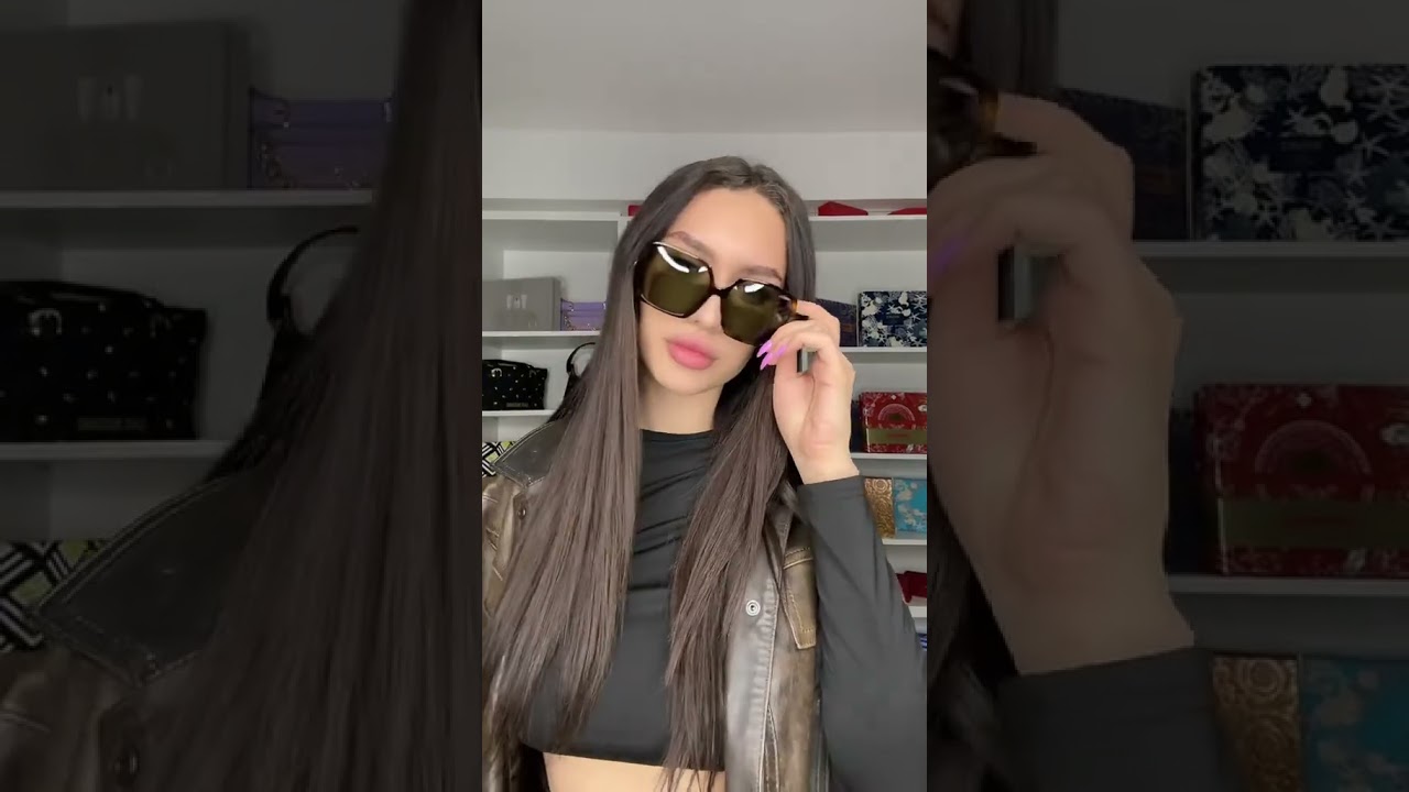 Descoperă o gama variata de ochelari de soare doar la www.simplestore.ro.