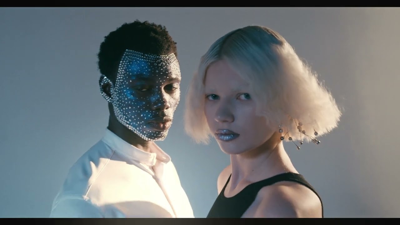 MOEVA SS25 SYNERSPHERE COLLECTION