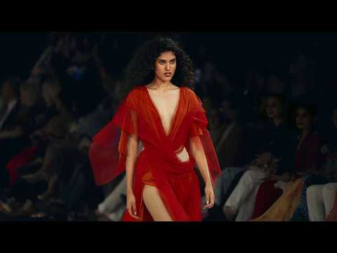 VIVIENNE WESTWOOD Gateway of India Spring Summer 2025 Mumbai - 4K Full Show
