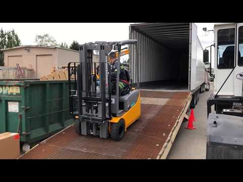 New Sold Jungheinrich EFG forklift loading for delivery at Washington Liftruck