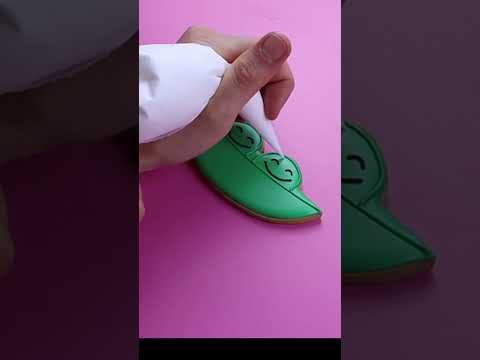You Make Me Hap-pea Icing Cookie Video | Biscuiteers Baking Biscuits