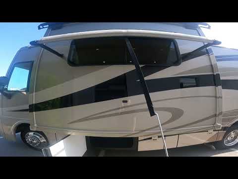 2014 Winnebago Sightseer 30A