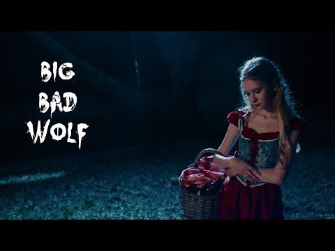 Of Moon-Blooded Men {Red Riding Hood Werewolf Retelling AU} - 1: What ...