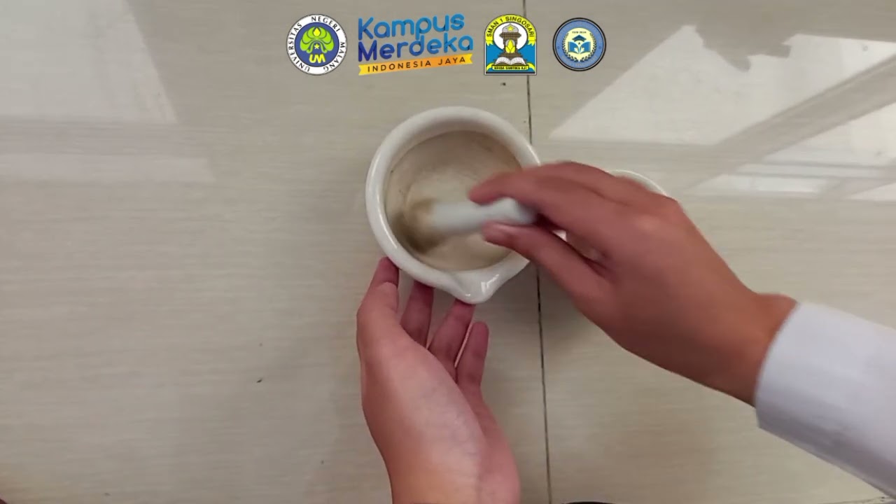 Mortar dan Alu (Mortar and Pestle)