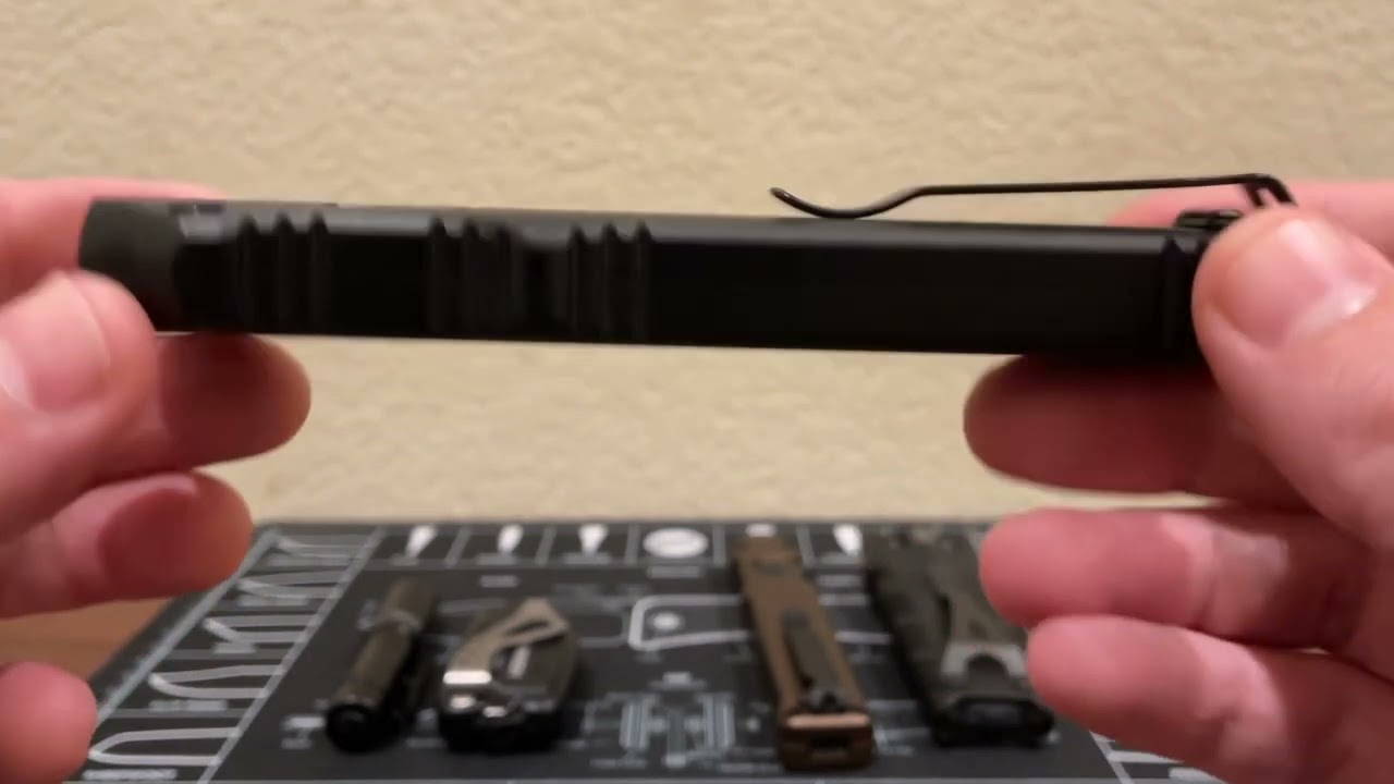 What flashlights do I personally carry and use in my EDC rotation?