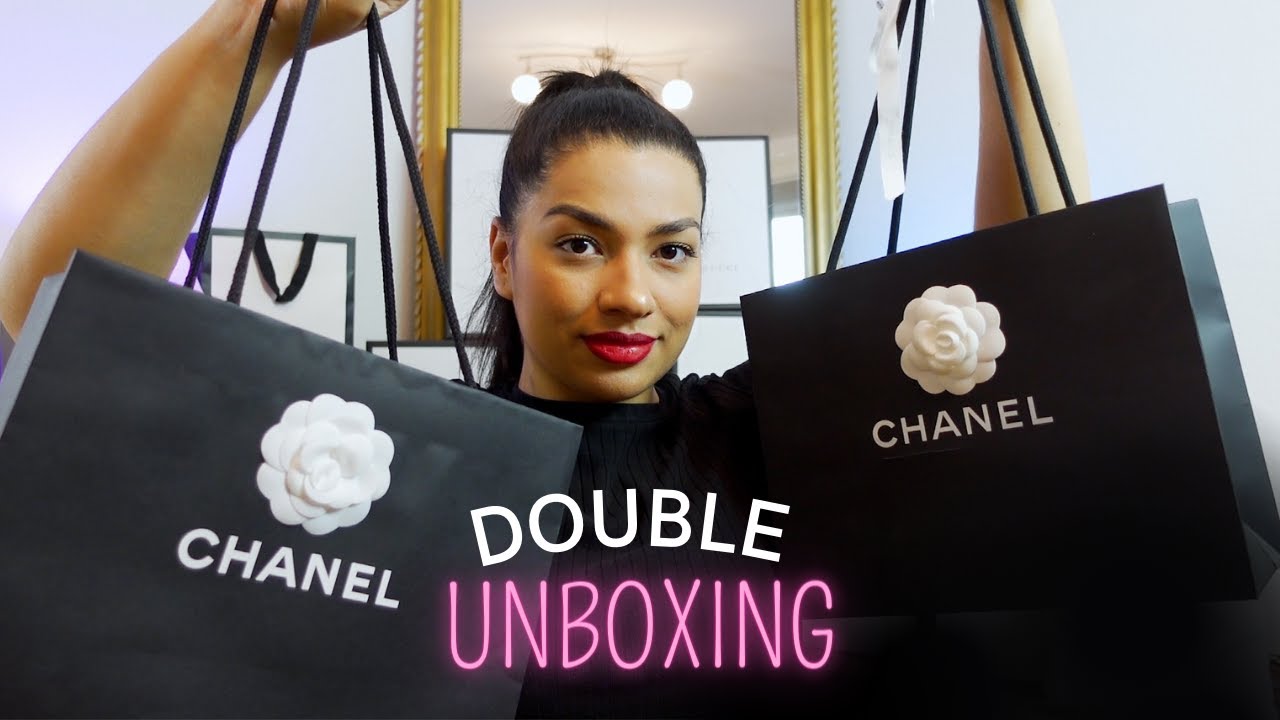 CHANEL DOUBLE UNBOXING l VINTAGE CHANEL SUEDE BAGS FROM 91 - 96 💕 l MEDIUM AND SMALL CLASSIC FLAP