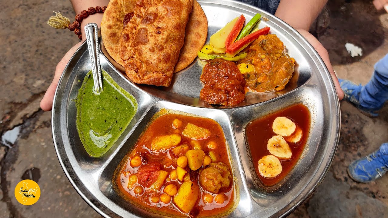 Try Out Unusual Varieties of Parathas at Paranthe Wali Gali at Just Rs ...